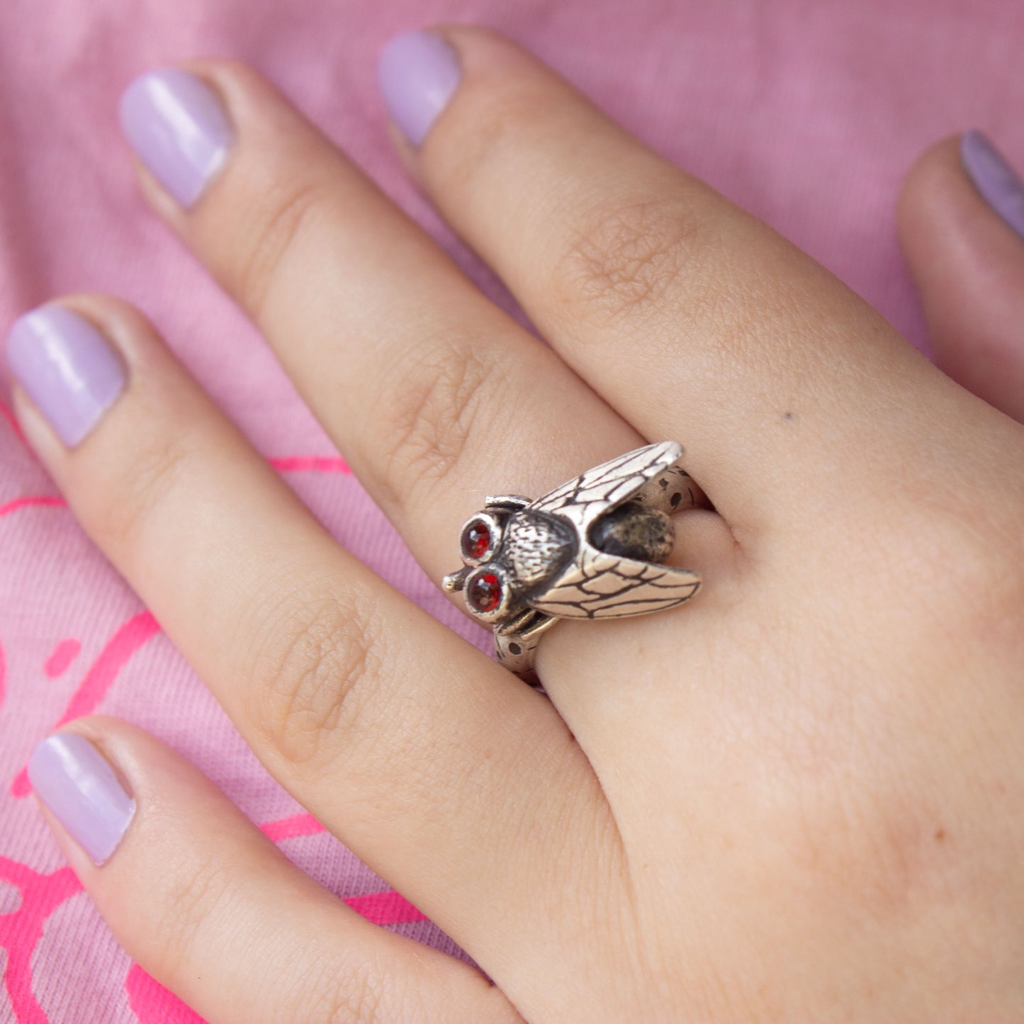 Sterling silver and garnet Fly Ring – Screaming Jewellery